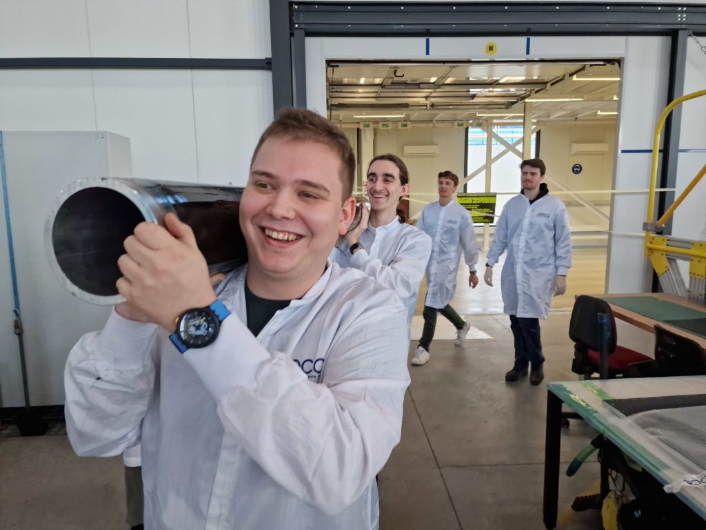 home_new_version - EPFL Rocket Team