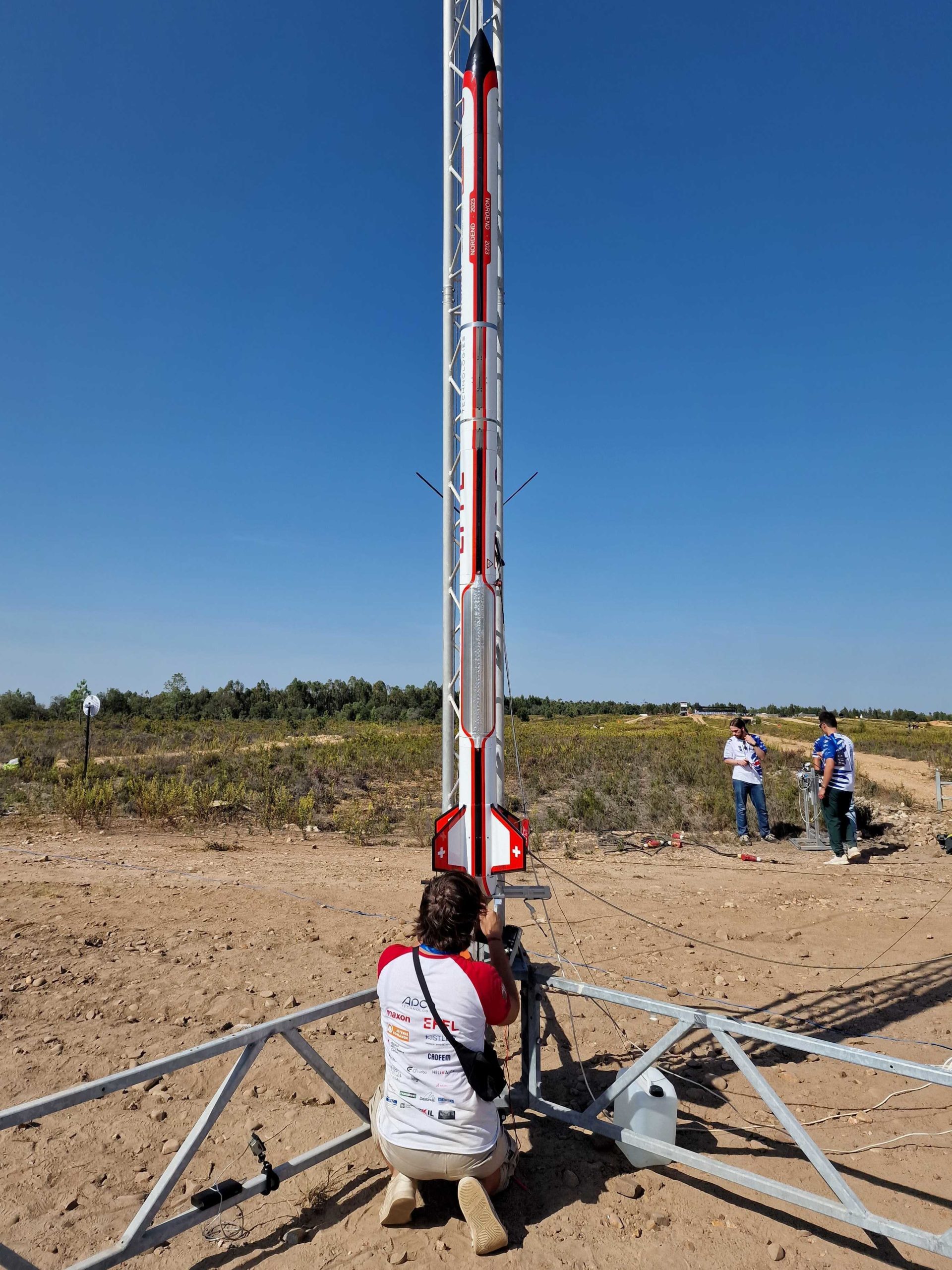 home_new_version - EPFL Rocket Team